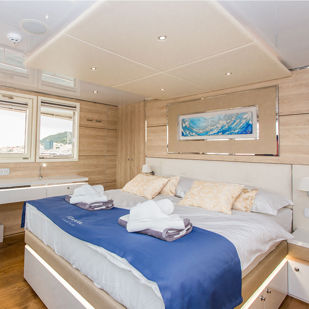 Split, Zadar and Secrets of the North Yacht Cruise - MV Riva Cruise